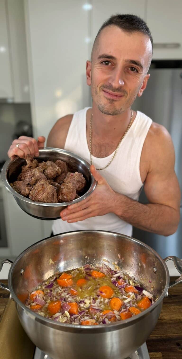 Greek Lemon Beef Stew Recipe (Moschari Lemonato) - Nikolopaa