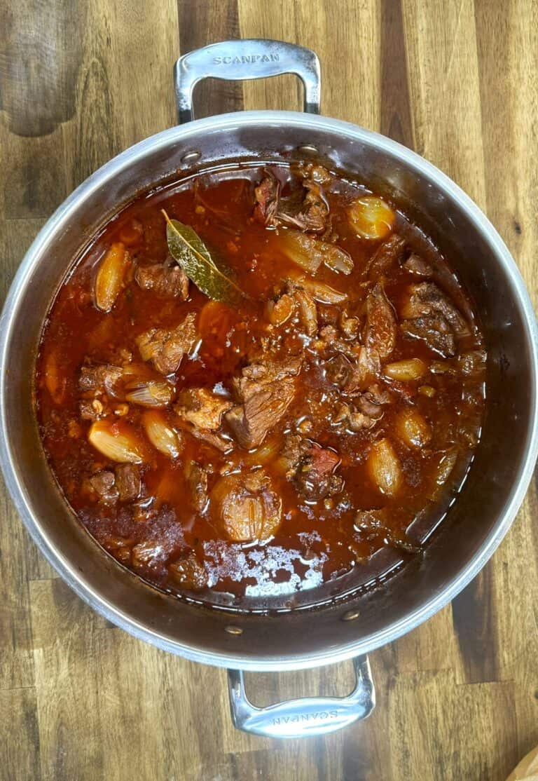 Stifado Recipe (Greek Beef Stew With Shallots) - Nikolopaa