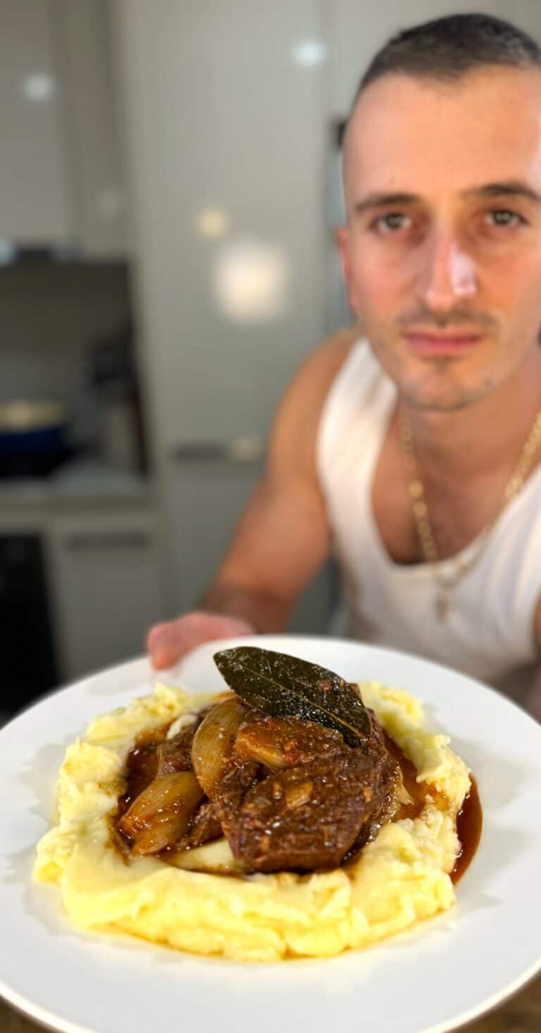 Stifado Recipe (Greek Beef Stew With Shallots) - Nikolopaa