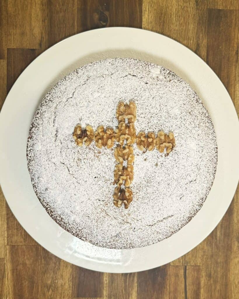 Greek Fanouropita Recipe (Saint Phanourios Cake) - Nikolopaa
