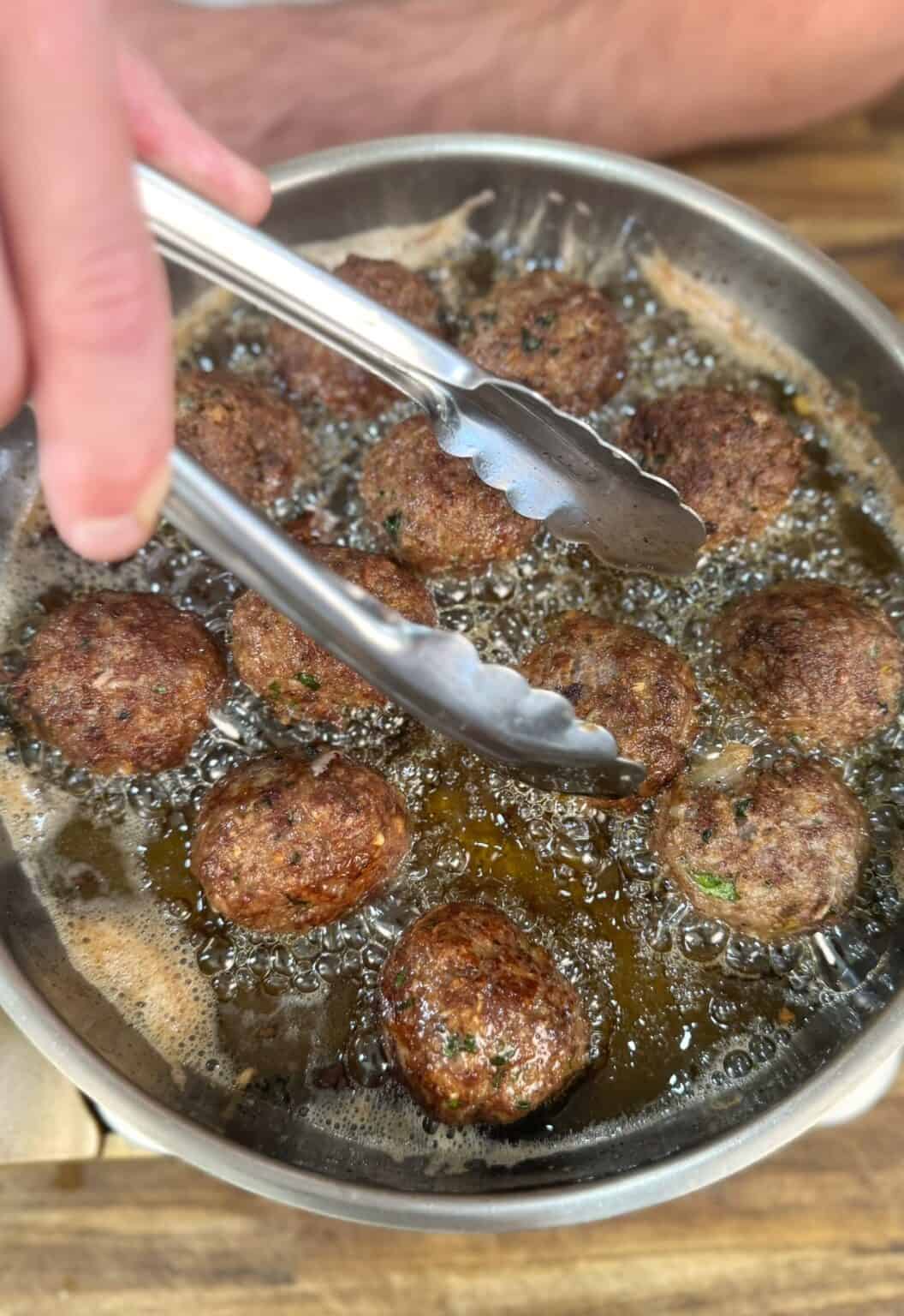 Cypriot Meatballs Recipe (Keftedes with Potatoes) - Nikolopaa