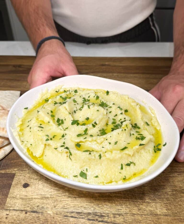 Skordalia Recipe (Greek Potato and Garlic Dip) - Nikolopaa