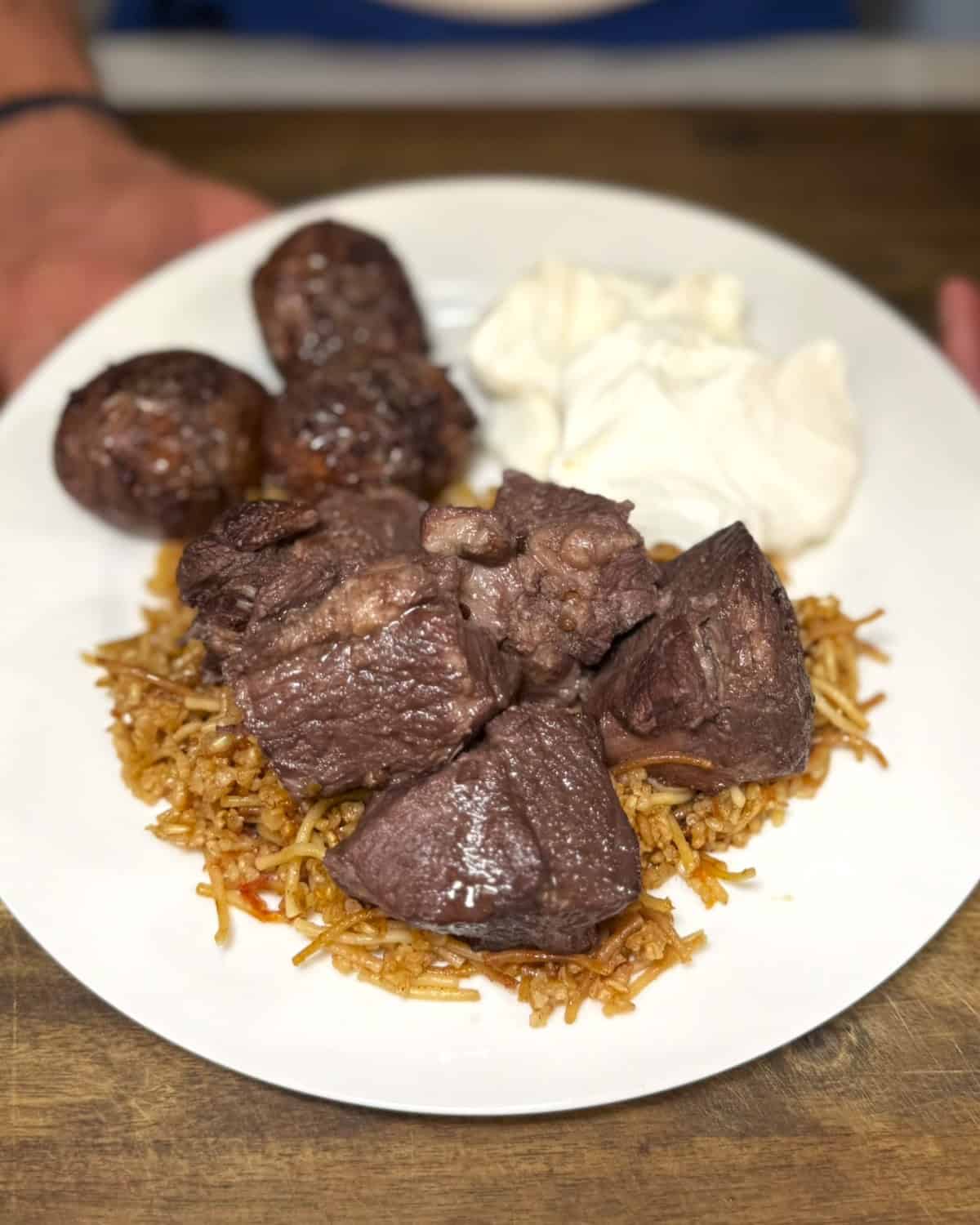 Afelia Pork Recipe (Marinated In Red Wine) - Nikolopaa